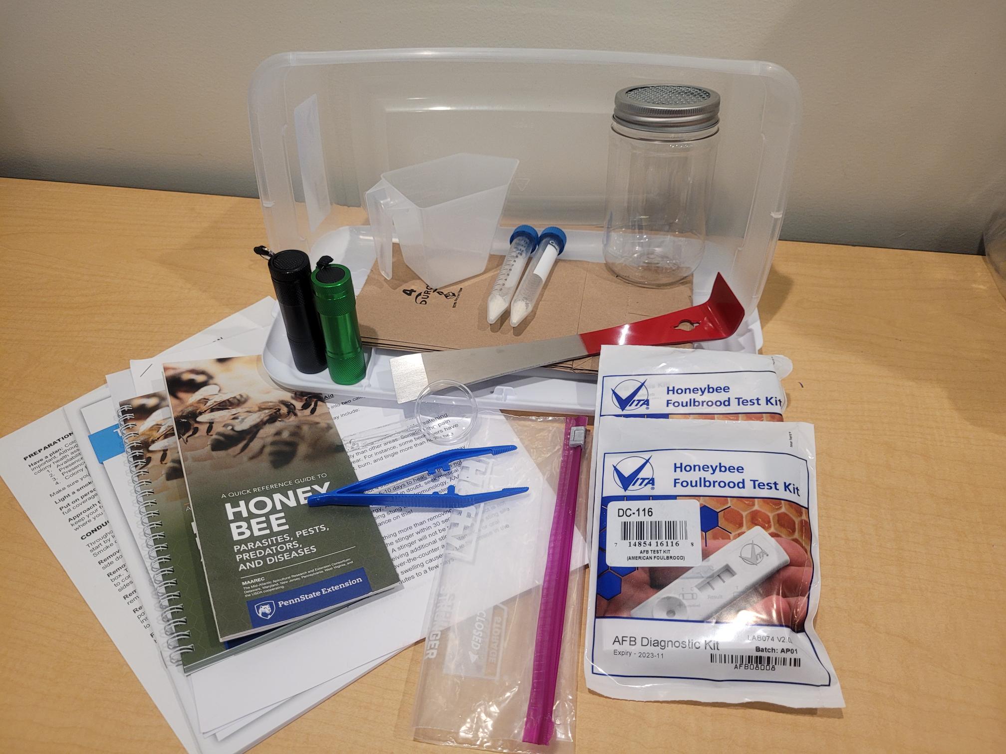 Honey bee veterinary kit
